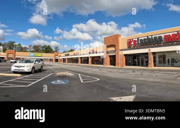 Chain stores strip mall Stock Videos & Footage - HD and 4K Video Clips ...