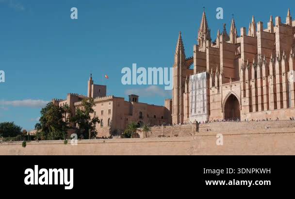 Palma Cathedral and the Royal Palace of Almudaina in Majorca, Spain ...