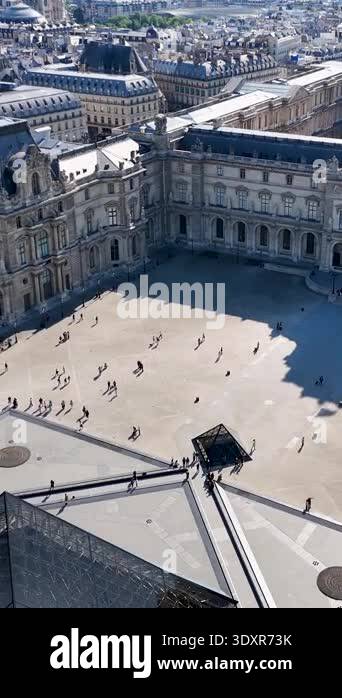 Louvre Museum At Paris Ile De France In France. Beautiful Carousel ...