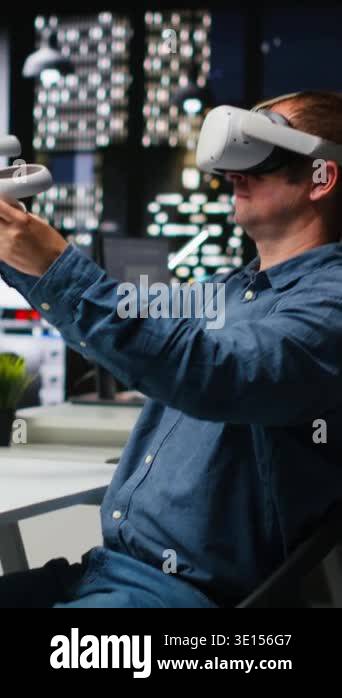Vertical Video Interior designer using virtual reality headset to ...