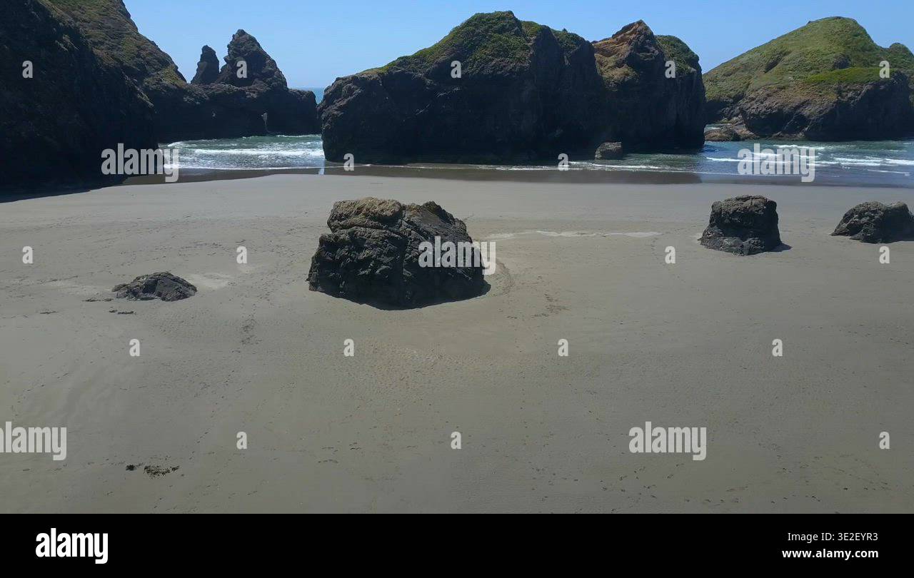 Oregon Ocean Front Stock Video Footage - Alamy
