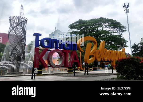 Balikpapan-Indonesia March 20, 2026 Iconic modern steel sculpture ...