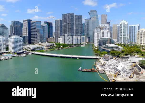 Brickell Miami, FL, USA - April 13, 2026: Stock video Miami Mandarin ...