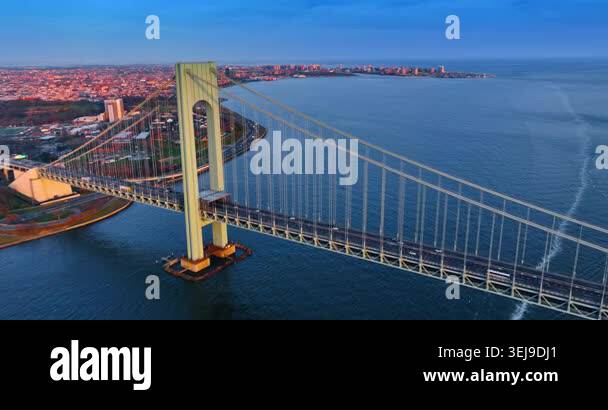 Moving towards the Verrazzano-Narrows Bridge over the Hudson River. New ...