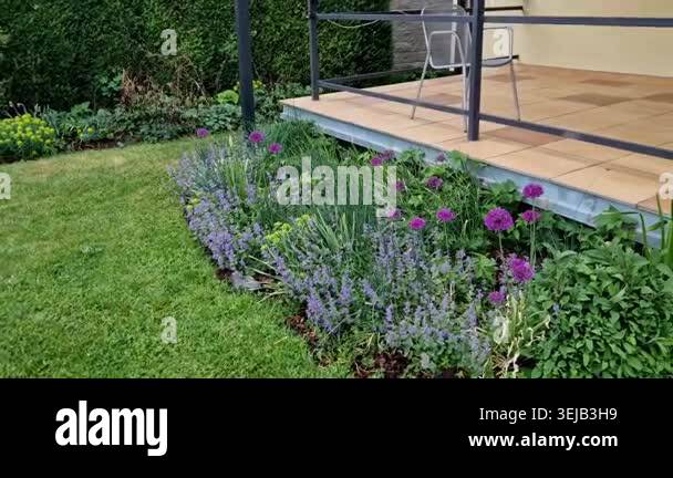 aluminum pergola with retractable roof The structure is made of ...