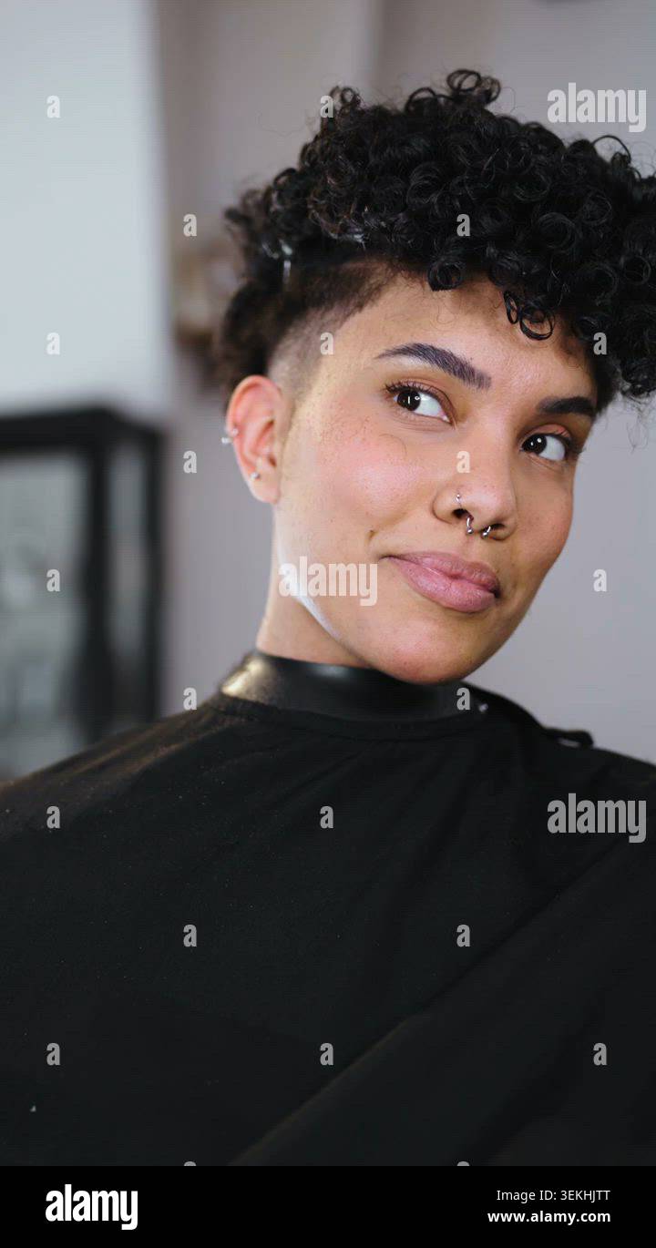 Salon haircut & styling Stock Video Footage - Alamy