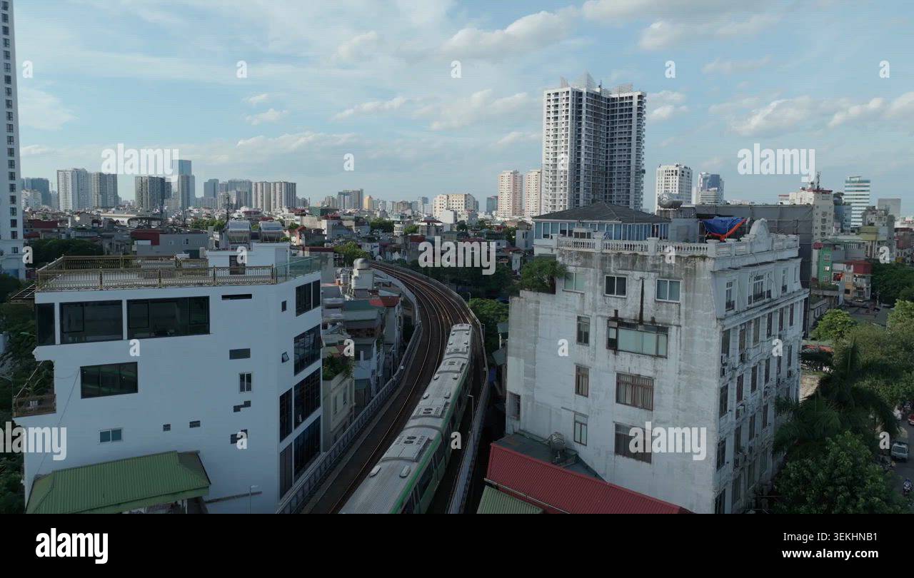 Cat Linh Ha Dong Metro Curve Stock Video Footage - Alamy