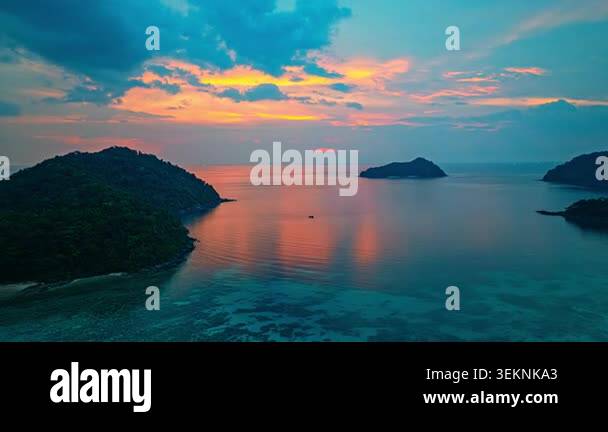 Hyperlapse of a Beautiful Sunset Above a Tropical Paradise Stock Video ...