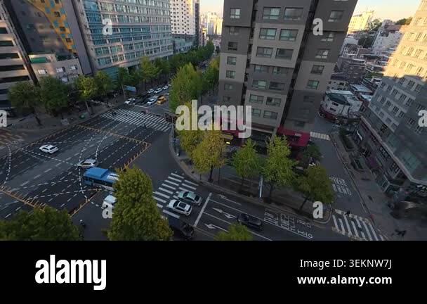 Seoul, South Korea - October 28, 2025: View of the traffic down town ...