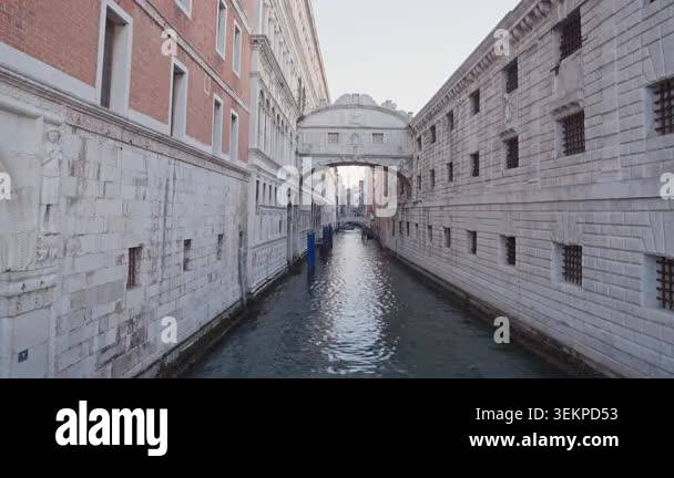 Historic Bridge of Sighs in Venice illuminated by soft morning light ...