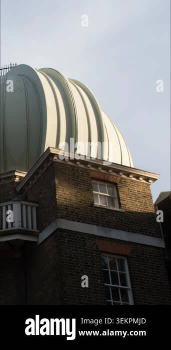 Vertical Timelapse of the Royal Observatory Greenwich Dome in London ...