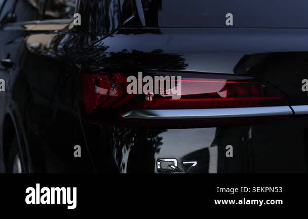 Audi Q7 Quattro 3.0 TFSI hybrid SUV Emergency flashing car rear light ...