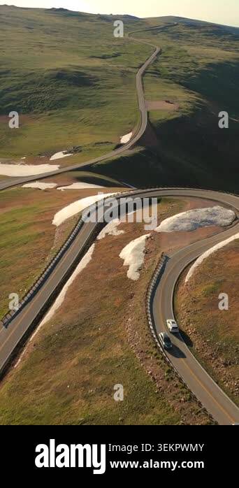 Vertical Screen: Beartooth Highway in Montana USA winds through alpine ...