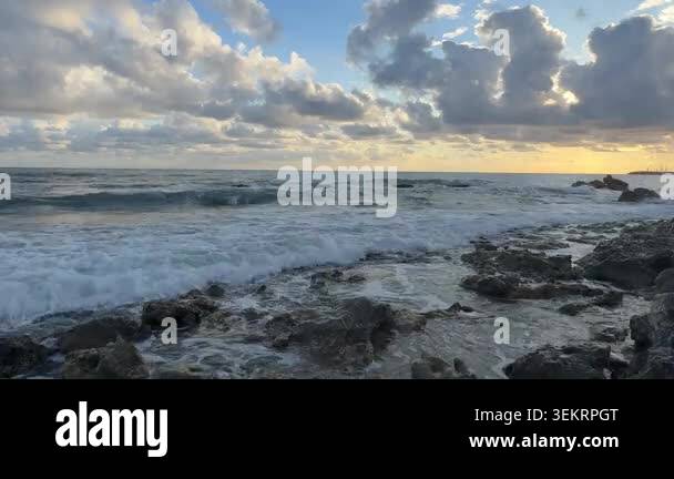 Waves rocky sunset. Ocean cloudy horizon.Seascape at sunset, clouds ...