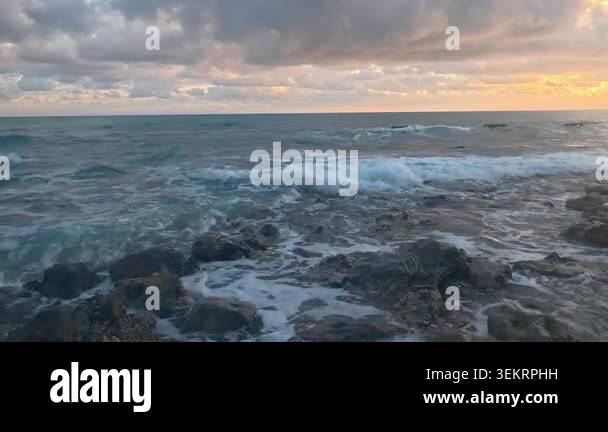 Waves rocky sunset. Ocean cloudy horizon.Seascape at sunset, clouds ...