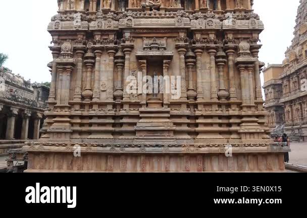 Detailed view of Brihadeeswarar Temple architecture in Thanjavur, Tamil ...