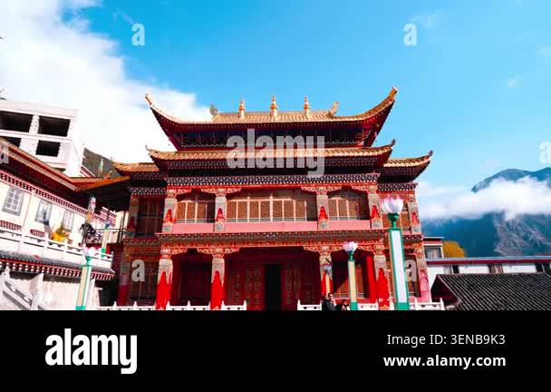 The magnificent architecture and serene atmosphere of classical Chinese ...
