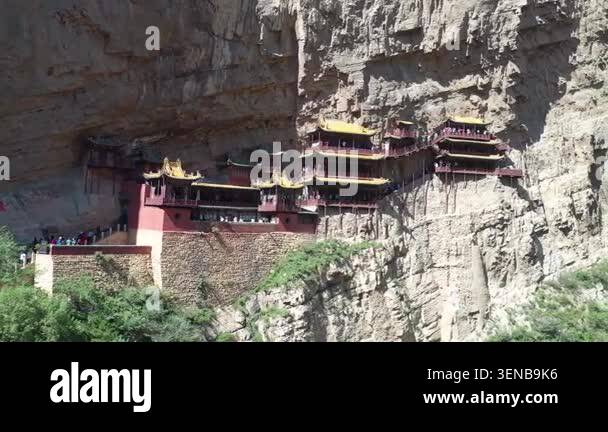 The magnificent architecture and serene atmosphere of classical Chinese ...