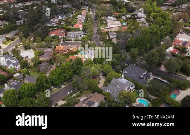 Luxurious real estate in Beverly Hills neighborhood, expensive mansions ...