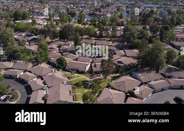 Circular suburban neighborhood development with idyllic residential ...