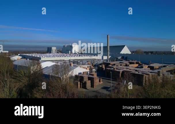 Large industrial complex manufacturing gypsum board, with extensive ...