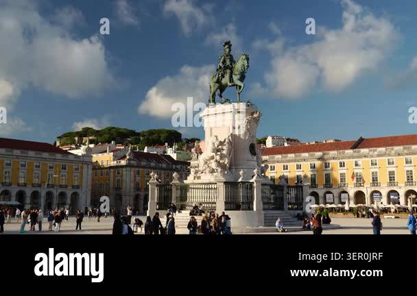 LISBON, PORTUGAL - MAY 15, 2026: The bronze Equestrian Statue of King ...