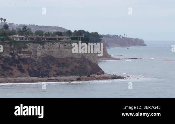 Coastal community of Palos Verdes Peninsula showing exclusive villas ...