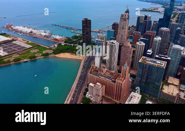 Expansive panoramic view of downtown Chicago with lively traffic on ...