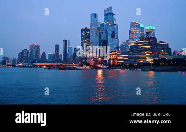 New York, USA, 8 May 2026: Wide view of Midtown Manhattan skyline ...