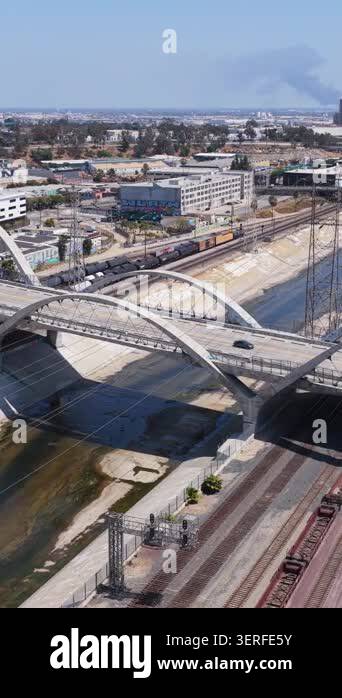 New Sixth Street Viaduct over Los Angeles River, iconic replacement ...