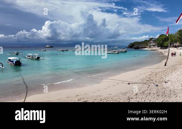Mushroom Beach bay on nusa lembongan with many boats Stock Video ...