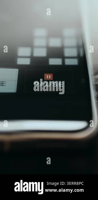 UI showing PAUSE option being selected Stock Video Footage - Alamy