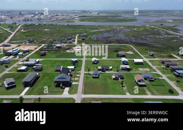 Marshside residential reach homes near Seashell Dr extend toward marsh ...