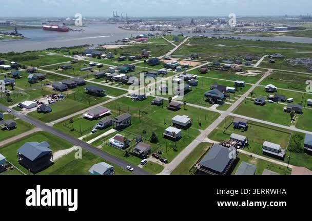 Waterfront housing reach neighborhood near Seashell Dr stretches toward ...