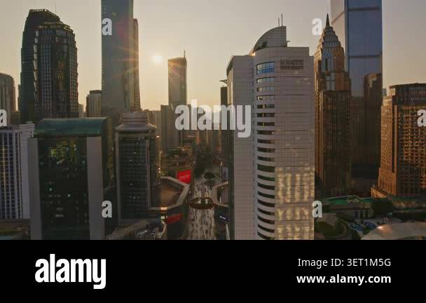 CHONGQING, CHINA - 28 MAY 2026: the amazing Chongqing cyberpunk city ...