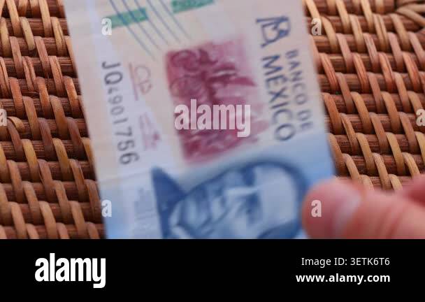 Mexico money. 500-peso denomination converter. Economic concept ...