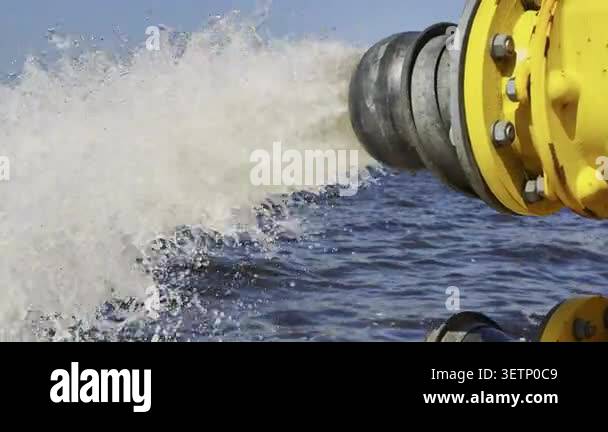The Sea Water Purification Engine That Cleans Marine Pollution Stock ...