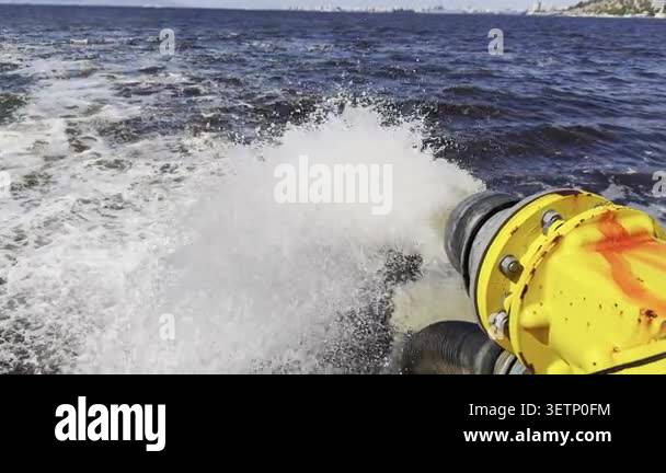 The Sea Water Purification Engine That Cleans Marine Pollution Stock ...