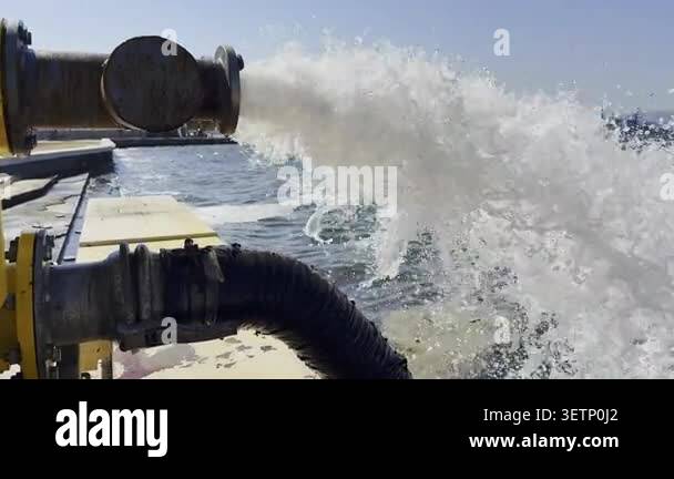 The Sea Water Purification Engine That Cleans Marine Pollution Stock ...