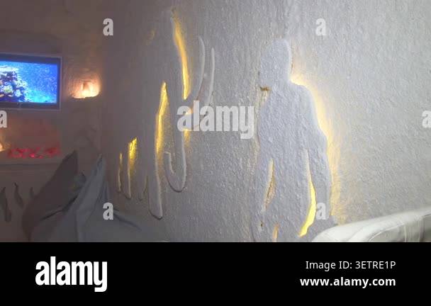 Salt room (halo chamber) for the treatment of chronic lung diseases in ...
