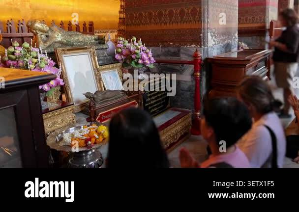 Wat Pho Reclining Buddha Offering Altar With Flowers Bangkok. High ...