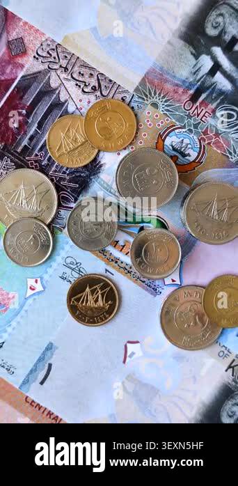 Kuwait paper money, dinar banknotes as currency for exchange or travel ...