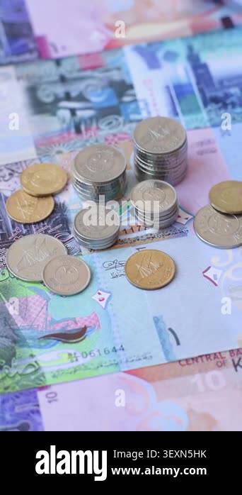 Kuwait paper money, dinar banknotes as currency for exchange or travel ...