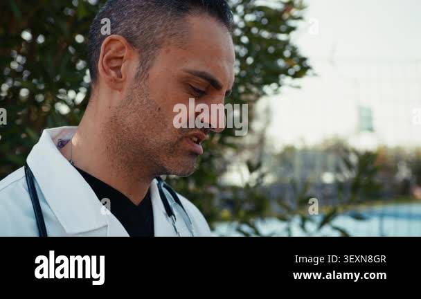 veterinarian angry at his colleague Stock Video Footage - Alamy