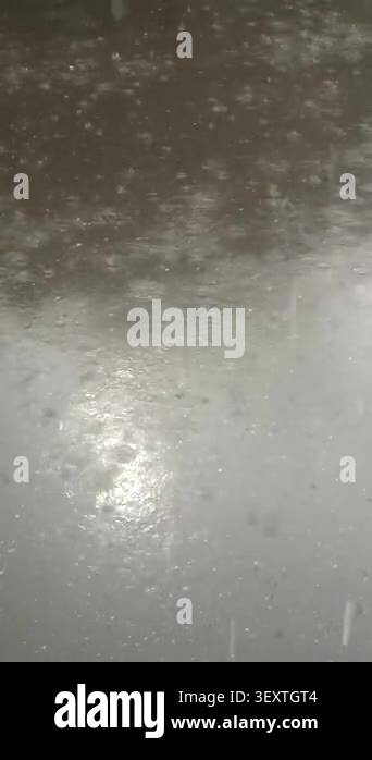 rain drops falling on asphalt, road with wet surface texture Stock ...
