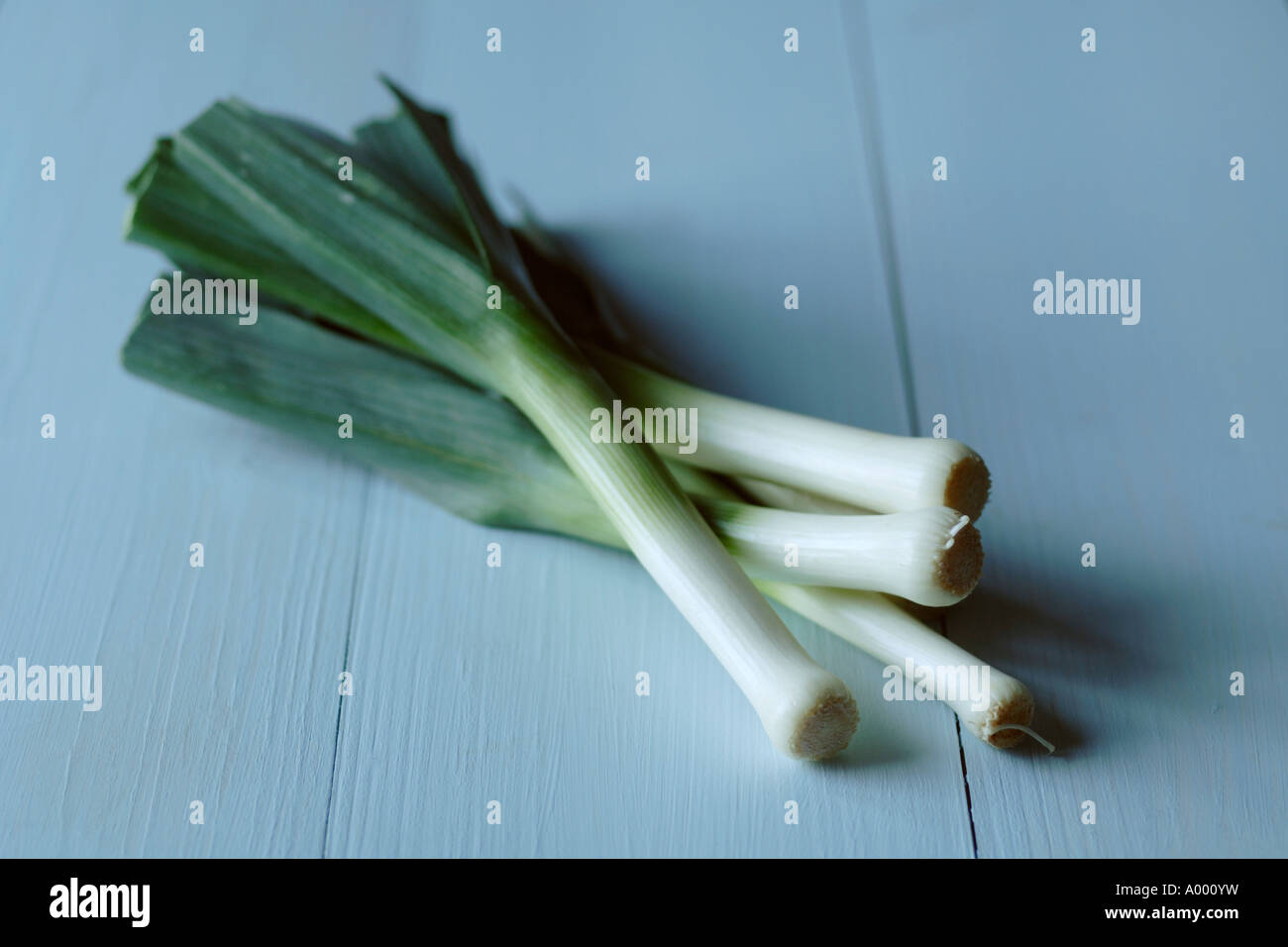 Four leeks hi-res stock photography and images - Alamy