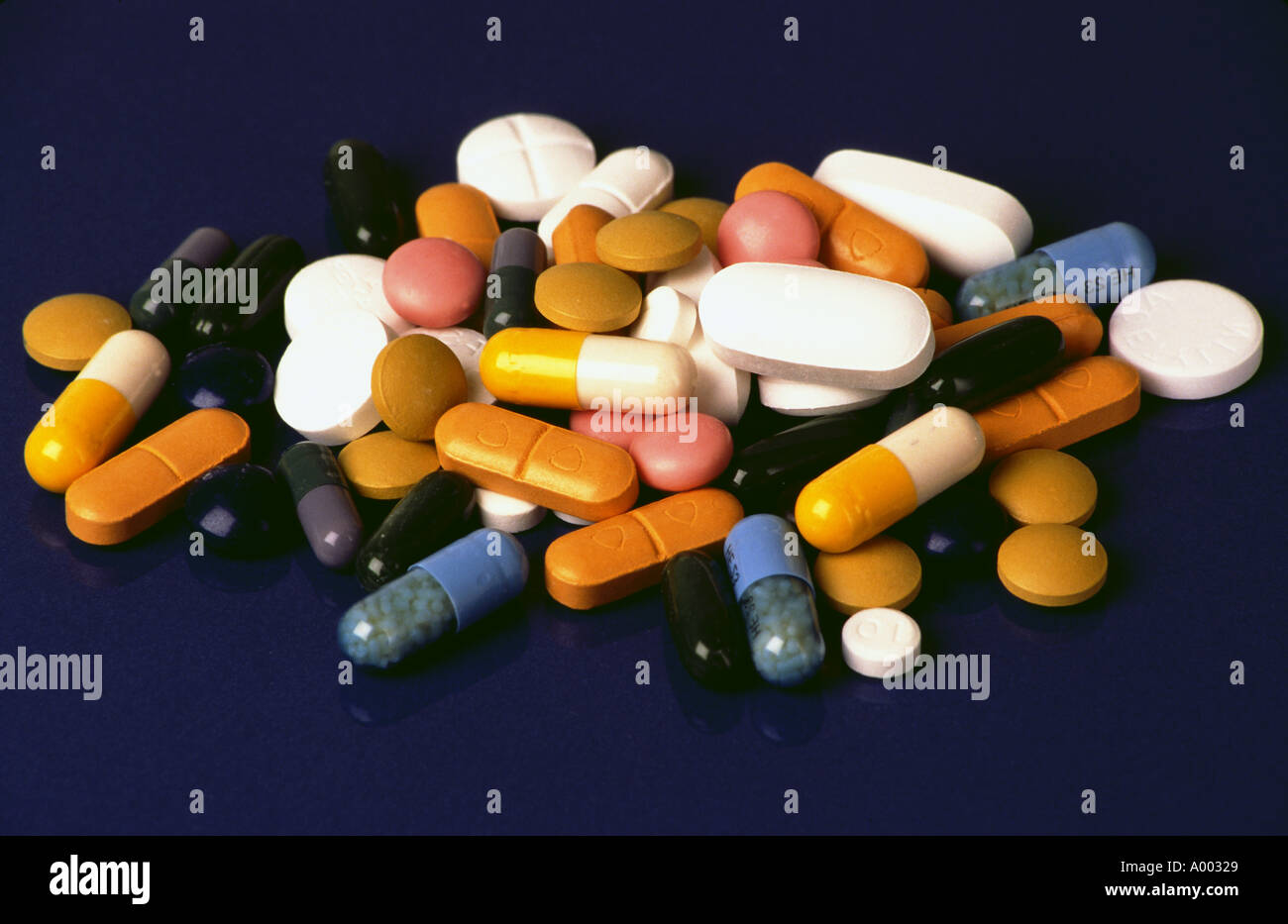 A lot of pills and tablets Stock Photo - Alamy