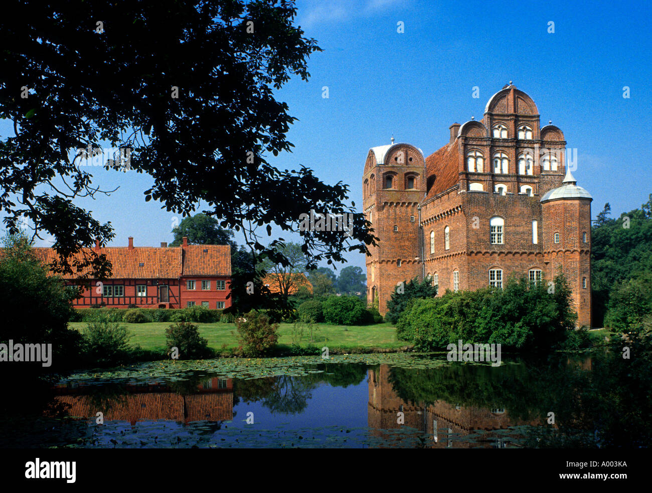 Denmark Danish Farm House Hesselagergaard Castle Stock Photo - Alamy