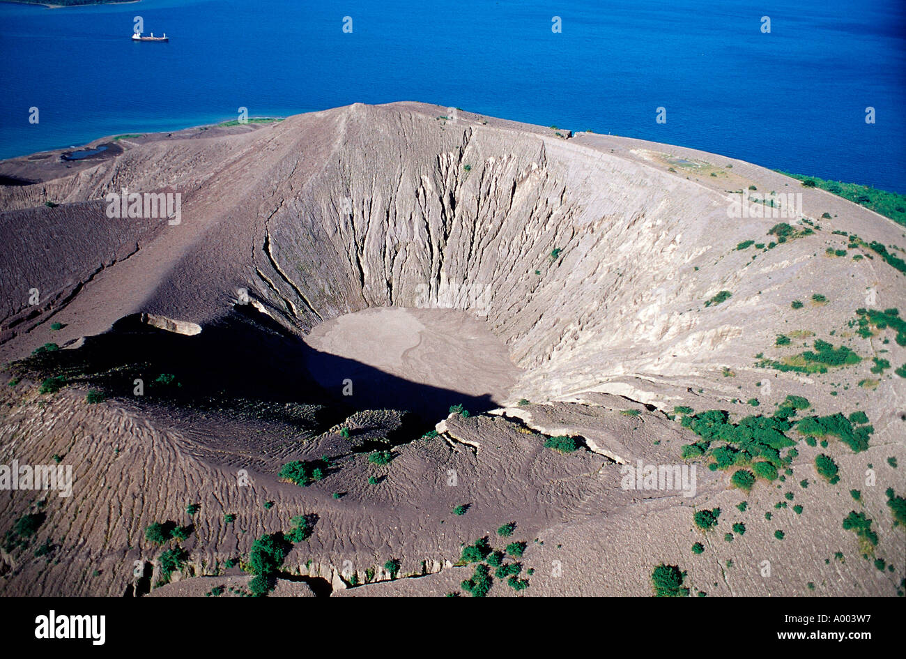 Papua new guinea rabaul town hi-res stock photography and images - Alamy