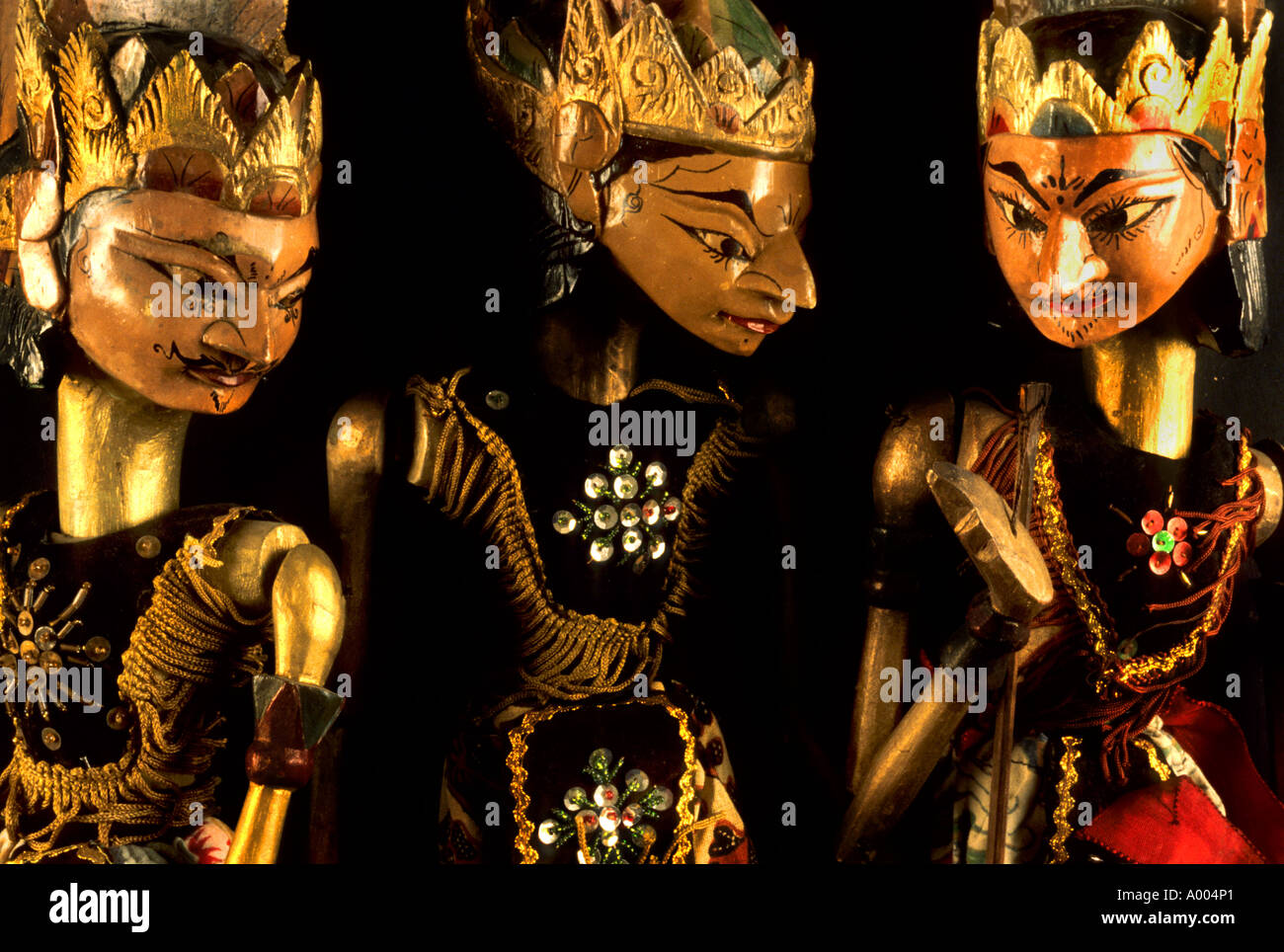 Indonesia bali puppet puppets doll dolls show Stock Photo - Alamy